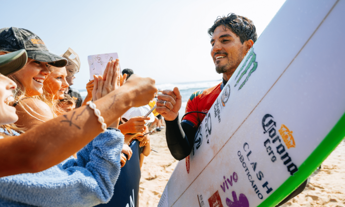 WSL El Salvador: Gabriel Medina bate Seth Moniz e vai às oitavas
